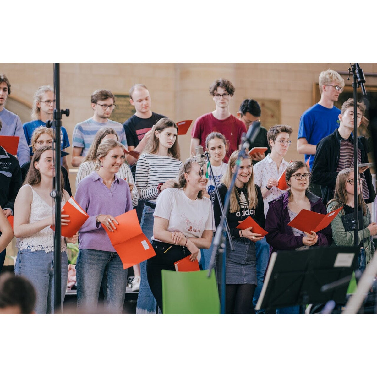 Orchestral Anthems: Dyson | Howells | Elgar | Finzi - Delphian Records